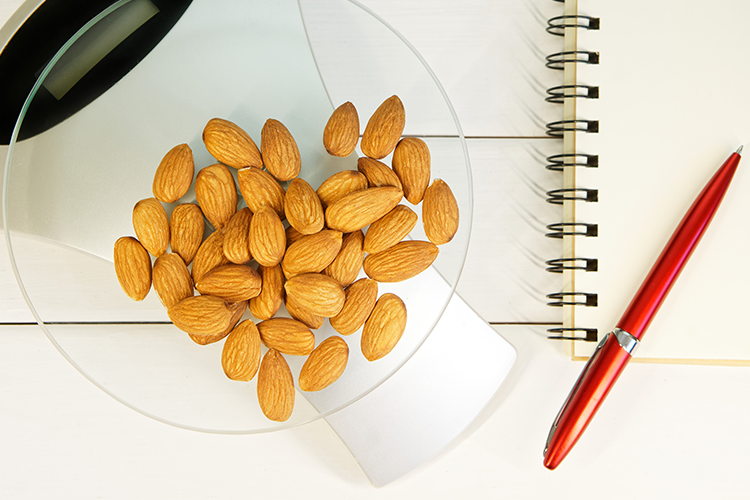 How Many Calories Per day Should You Eat - Men's Fit Club